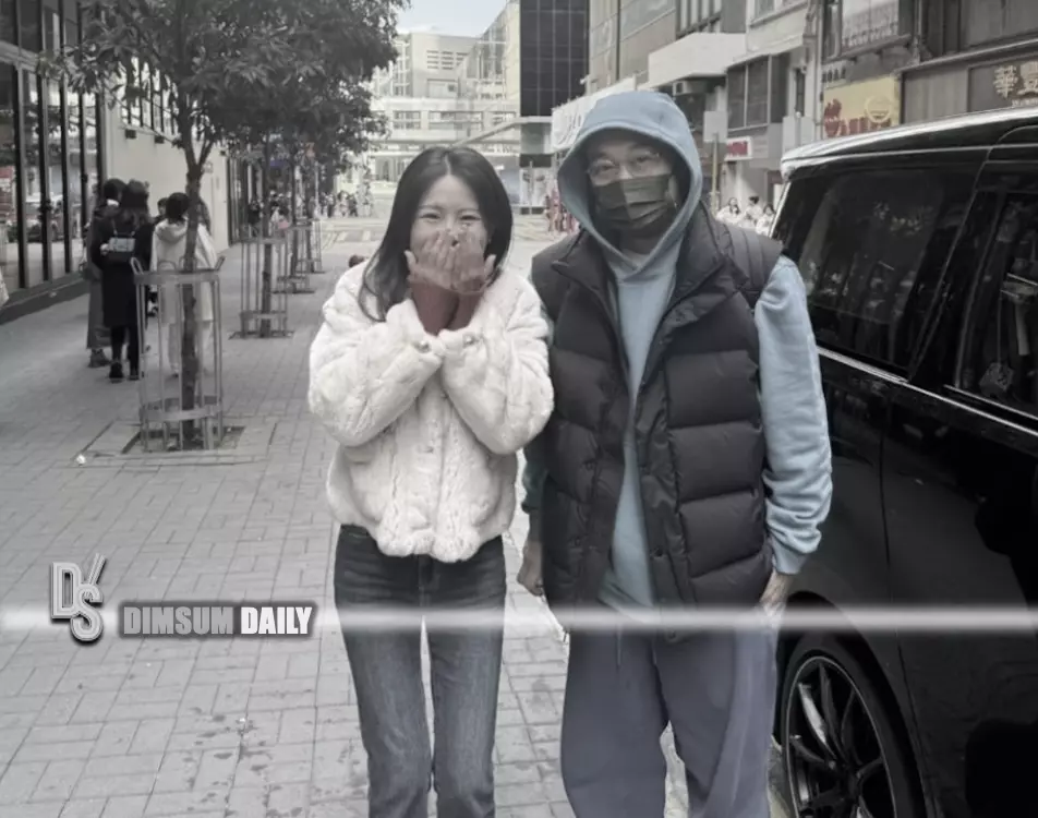 Hong Kong singer Eason Chan delights fans with surprise encounter and ...