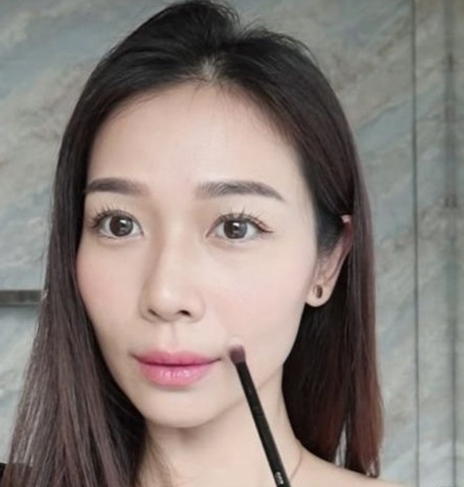 Hong Kong actress Vivien Yeo reveals makeup secrets for youthful appearance after 30 - Dimsum Daily