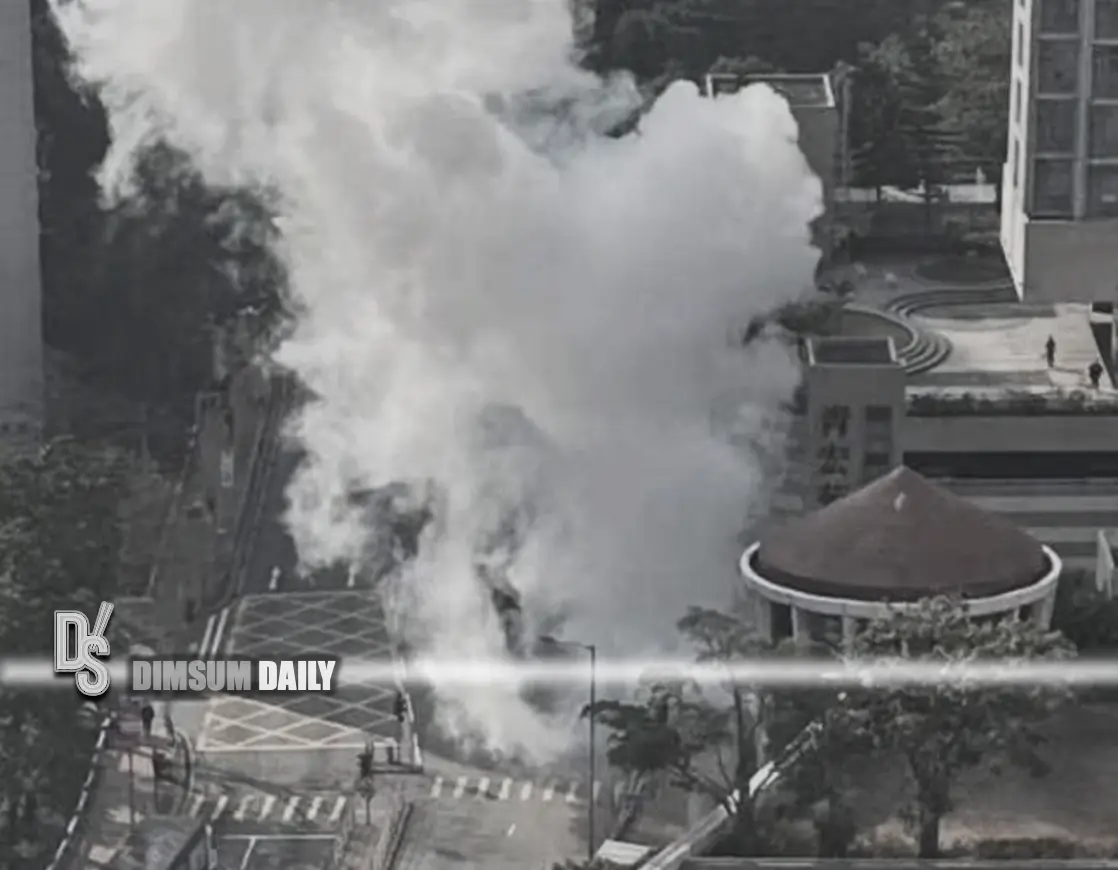 Explosion and smoke reported at Tsing Yi's Nga Ying Chau Street ...