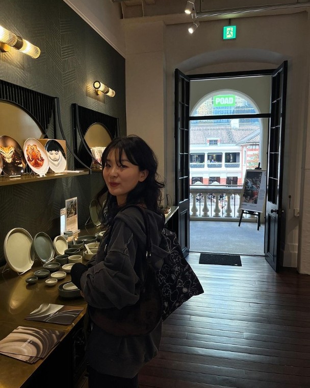 South Korean singer Seulgi from Red Velvet explores Hong Kong's allure ...