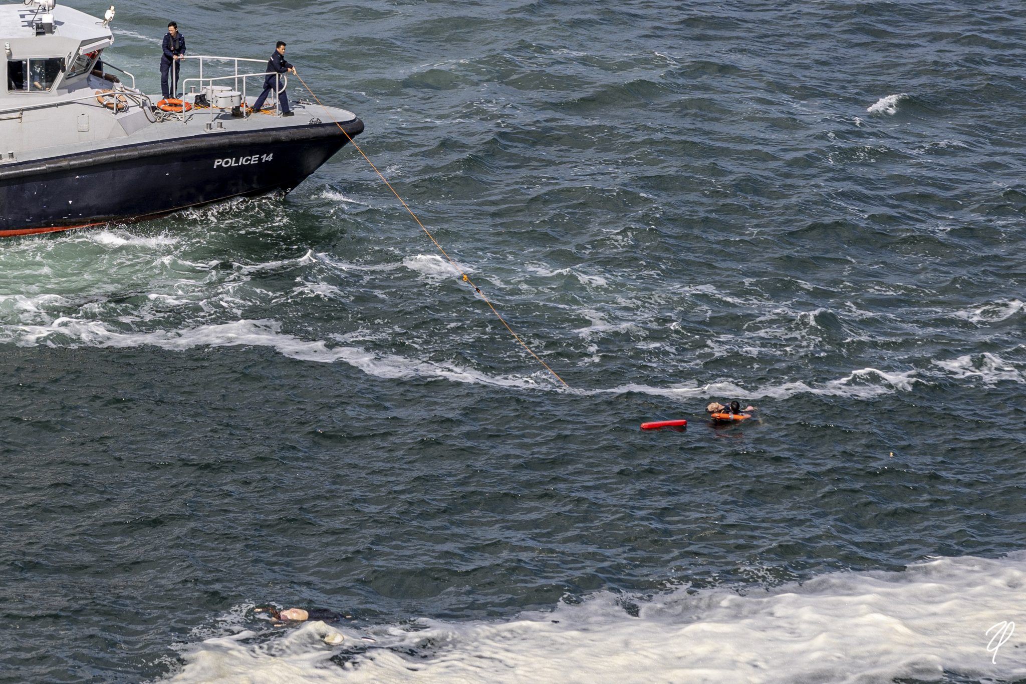 Three hikers fall into sea at Shek O, two certified dead (Updated: 2 ...