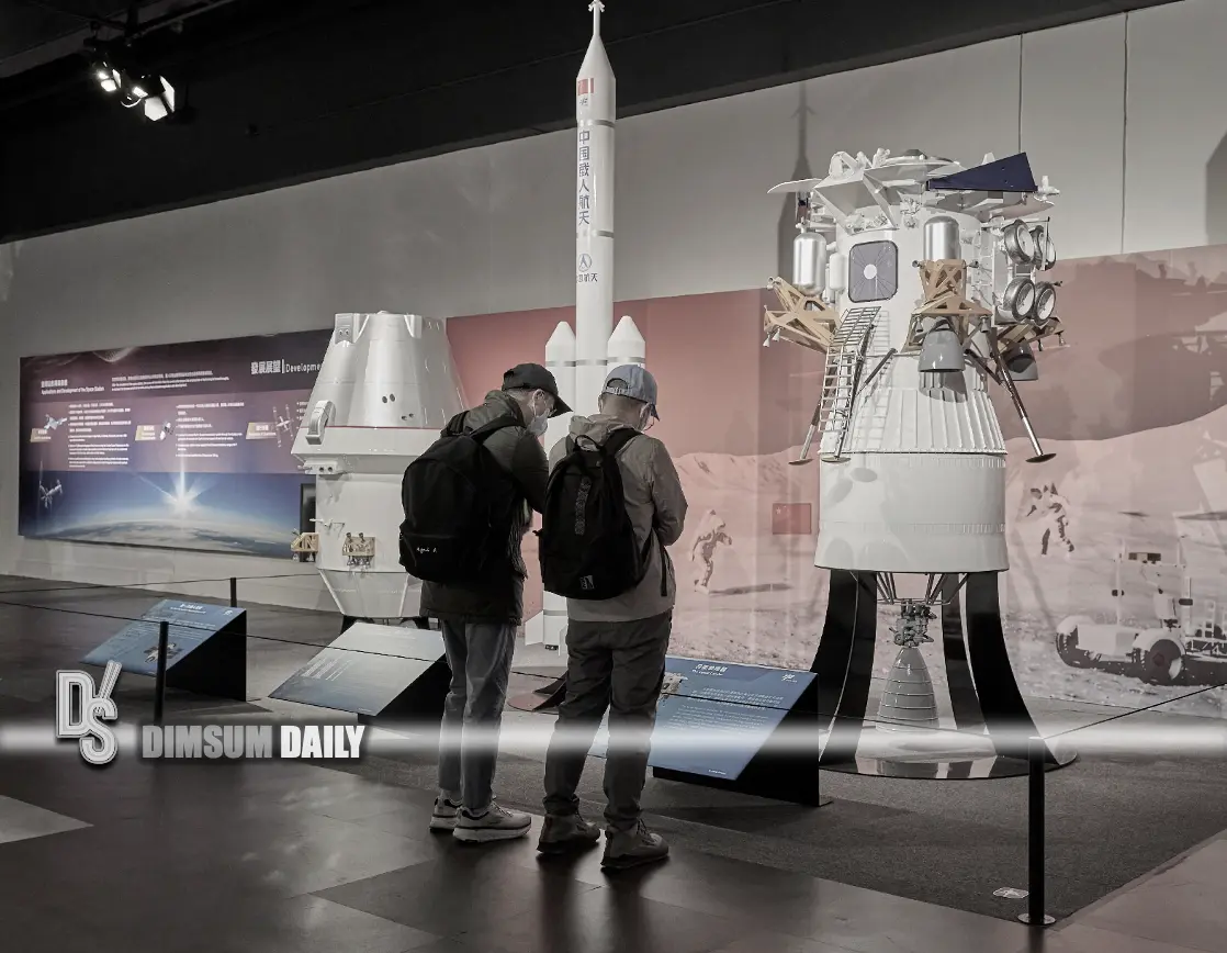 China Manned Space Exhibition draws overwhelming response in Hong Kong ...