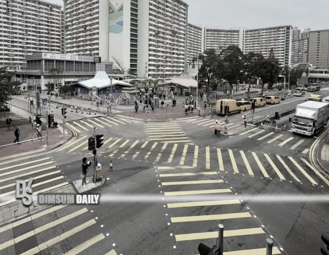 Government implements first diagonal crossing at intersection of Sha Kok Road and Yat Tai Street ...