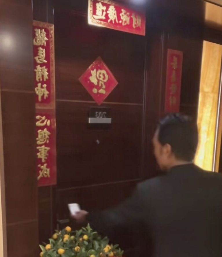 59-year-old divorced HK actor Mark Cheng allegedly spends Lunar New ...