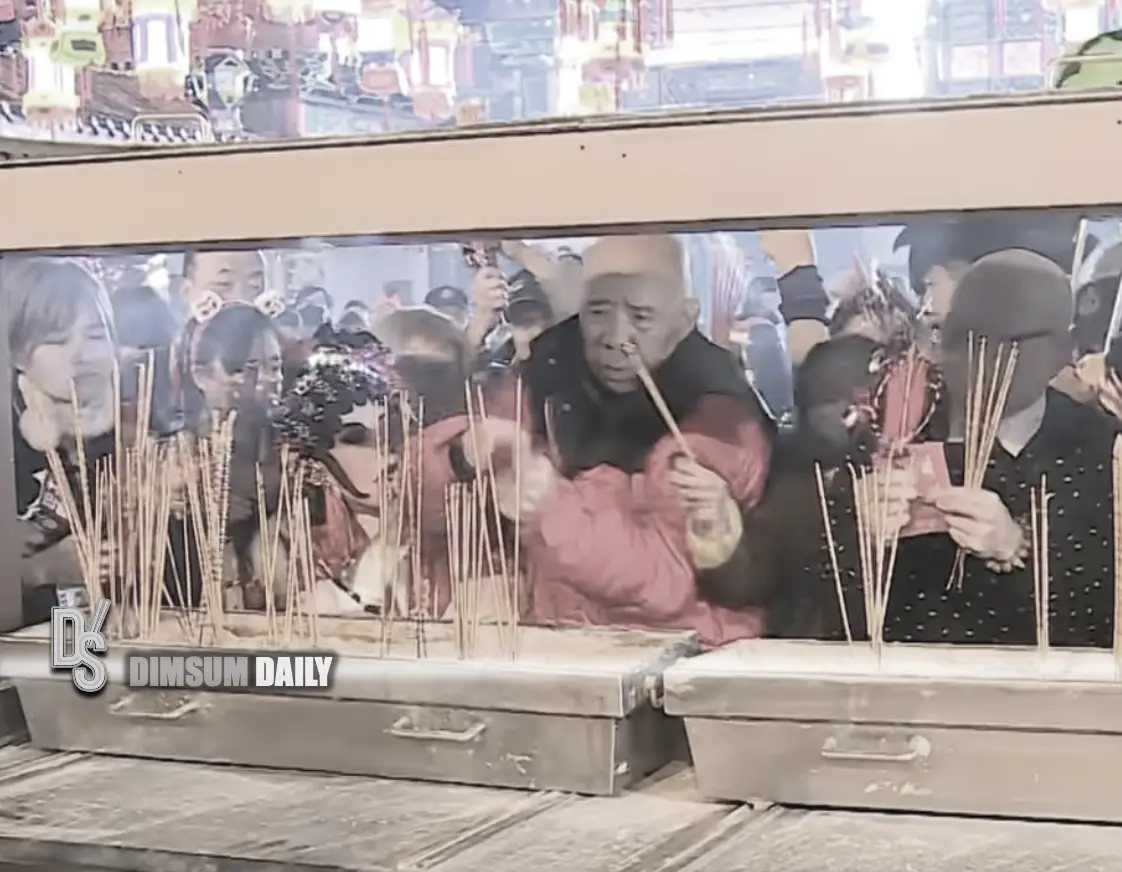 Devotees and cosplayers flock to Wong Tai Sin Temple, hoping to summon ...