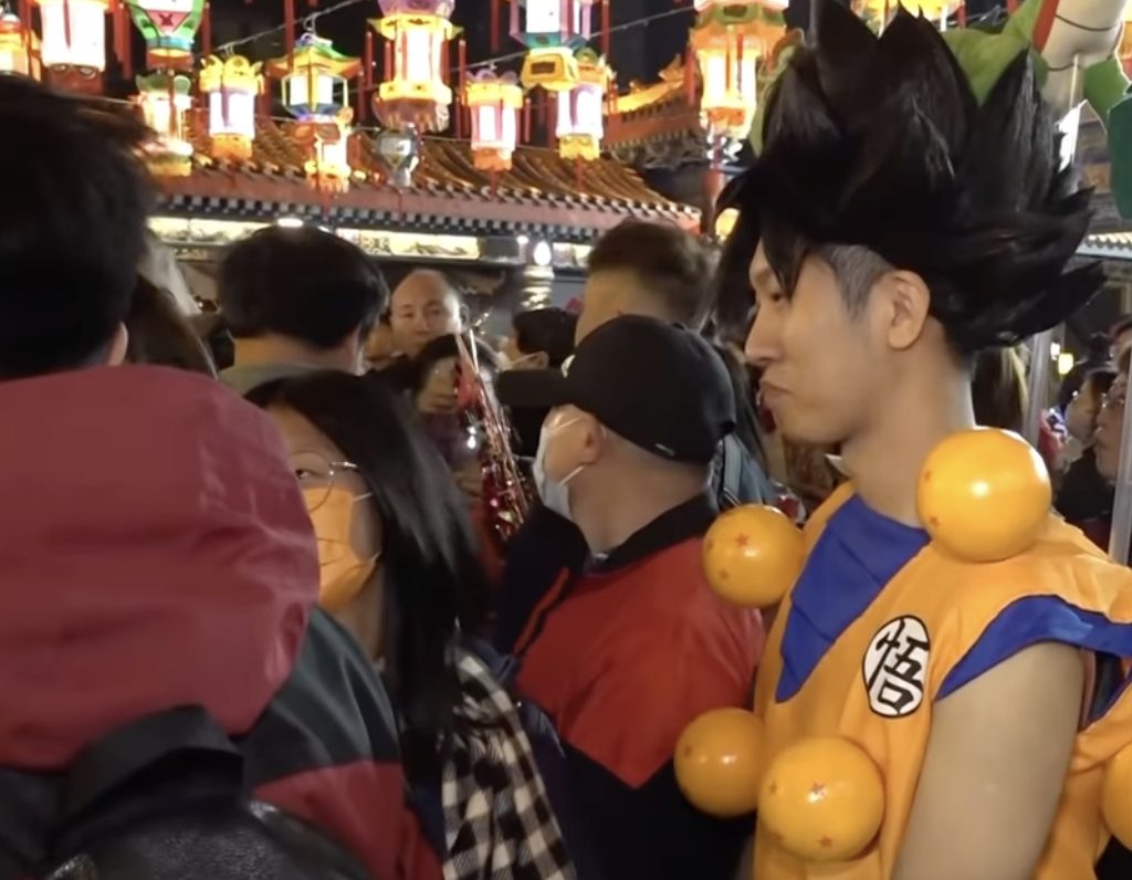 Devotees and cosplayers flock to Wong Tai Sin Temple, hoping to summon ...