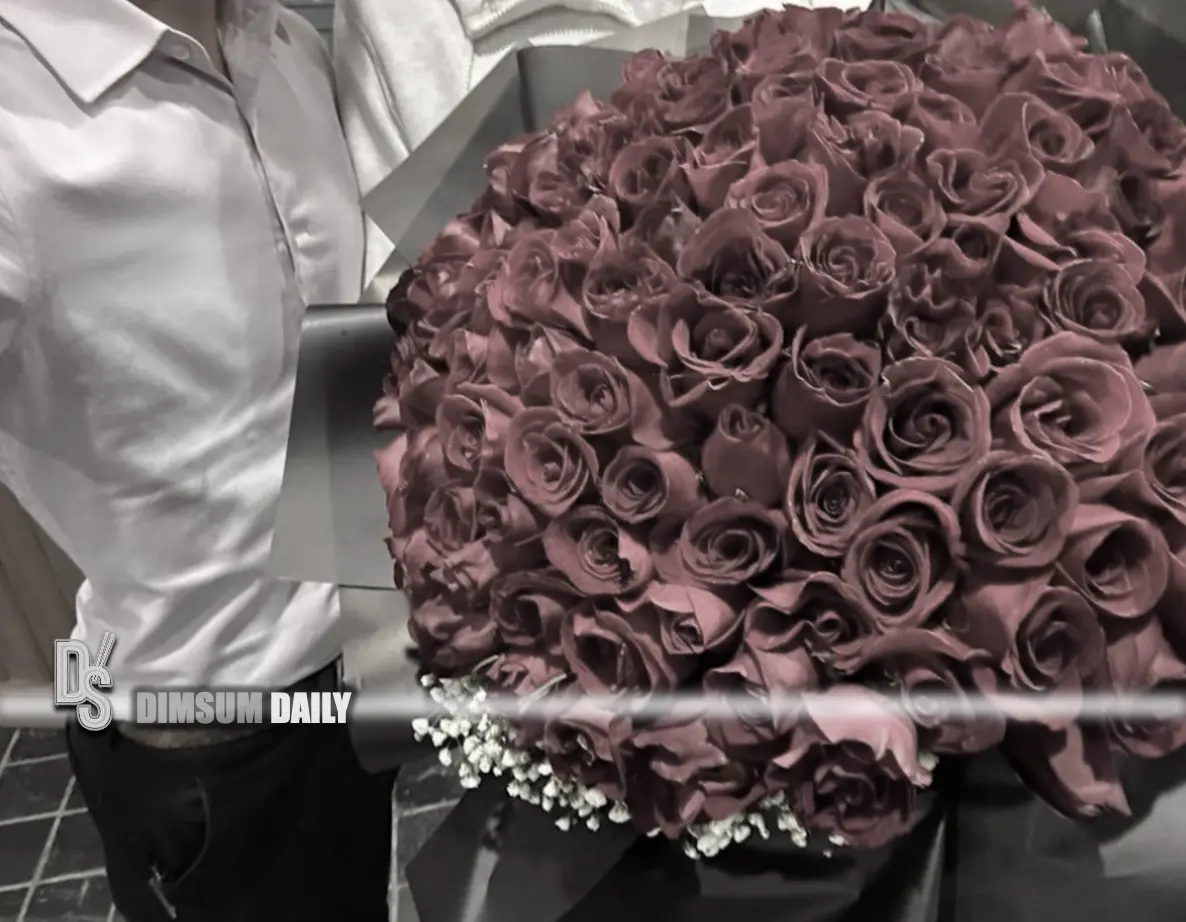 Heartbroken Hong Kong man gives away 99 roses on Valentine's Day to another man in Mong Kok ...