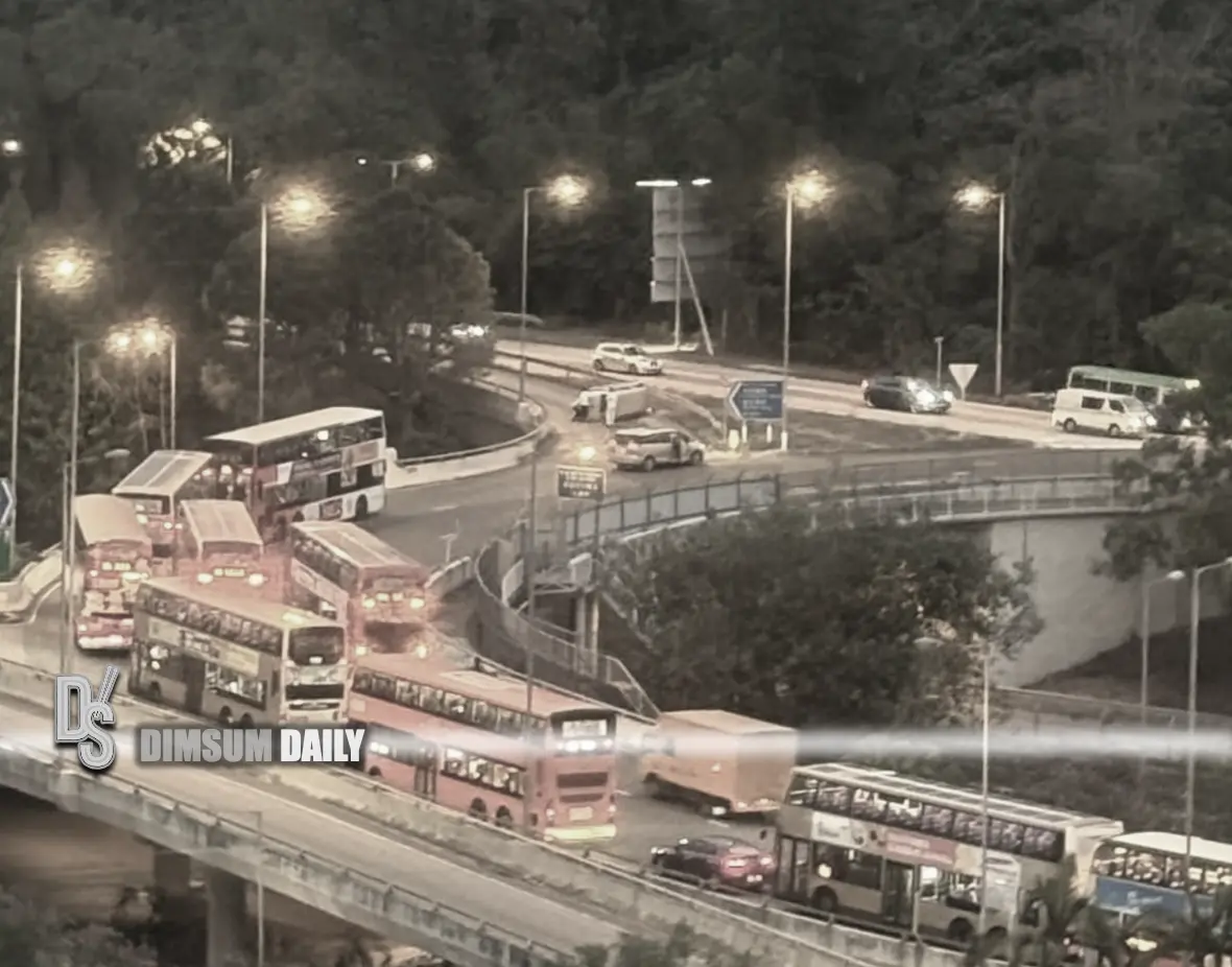 Shek Mun Interchange accident causes traffic disruption and 2 injuries ...
