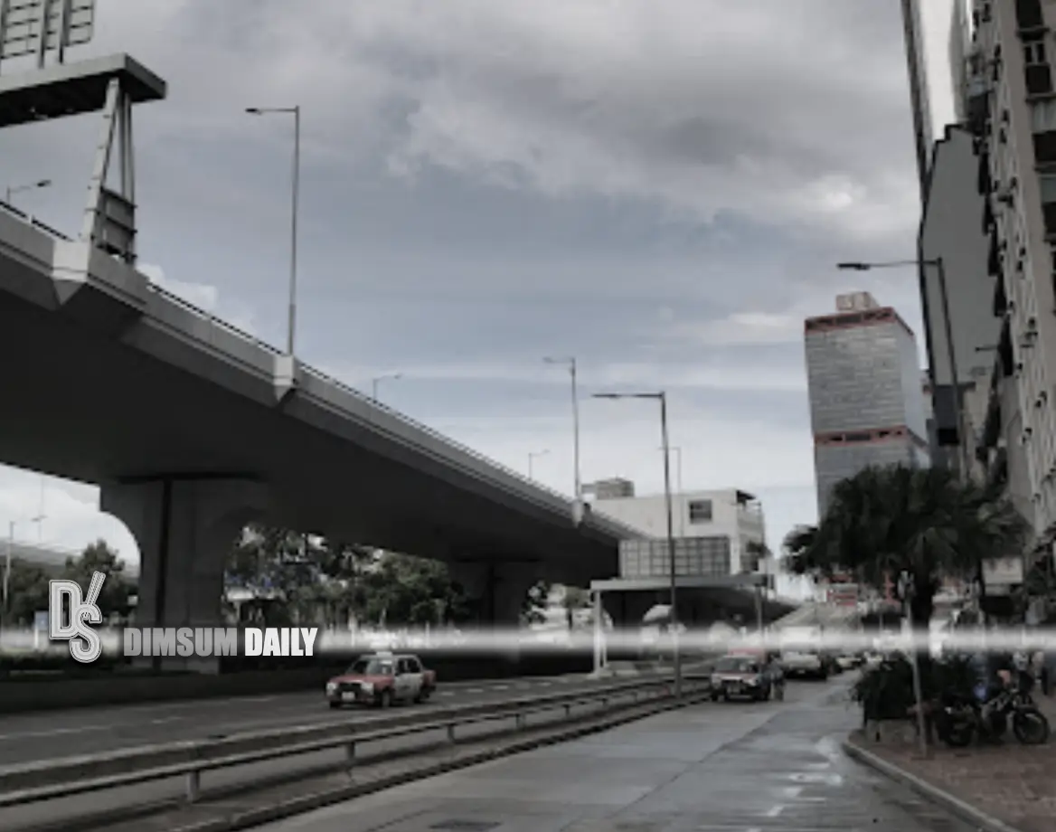 Man plummets to his death on Connaught Road West in Western District ...