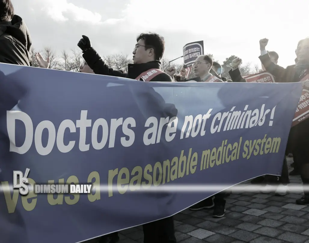 Around 7 000 Trainee Doctors Face Licence Suspensions Amid Ongoing
