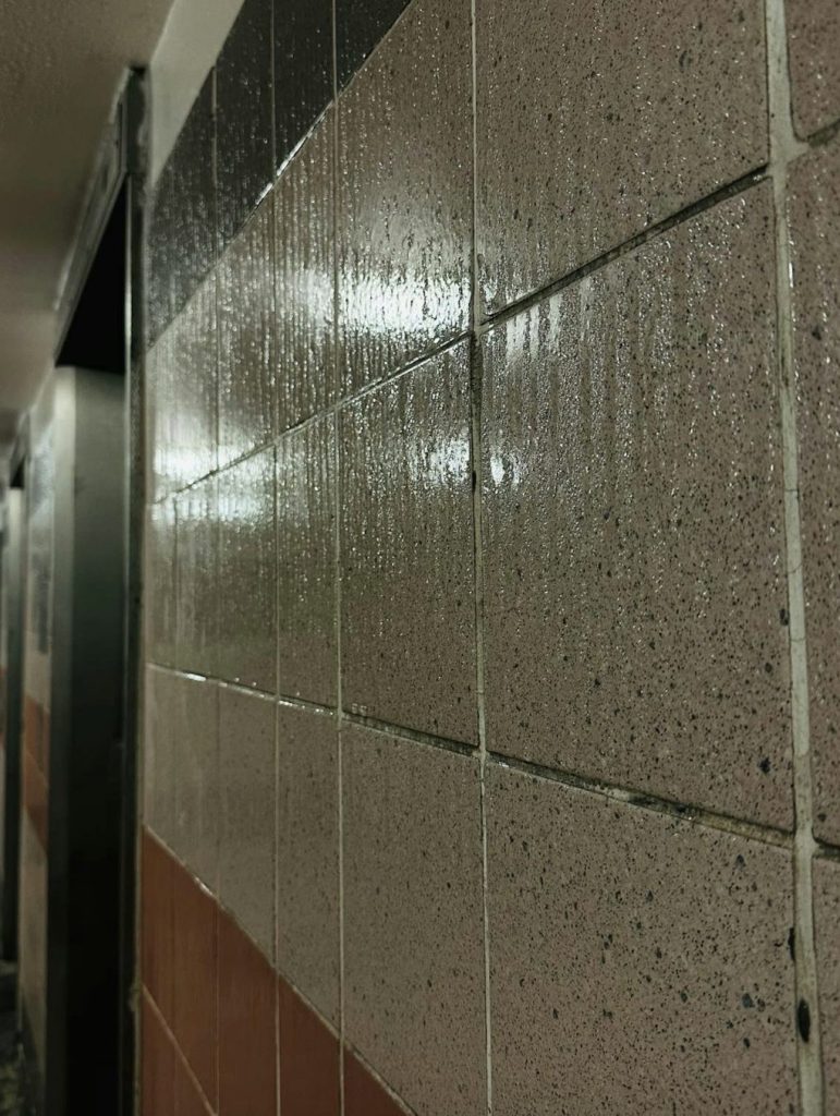 Hong Kong grapples with saturated air as humidity hits extreme levels ...