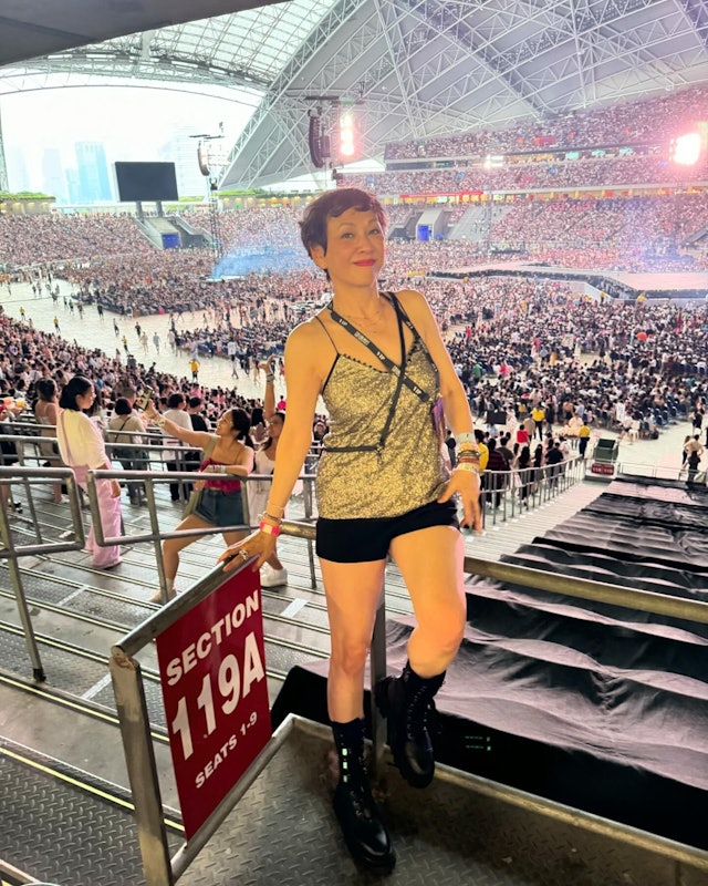 Veteran HK actress Candice Yu joins Swift's Singapore concert as an ...