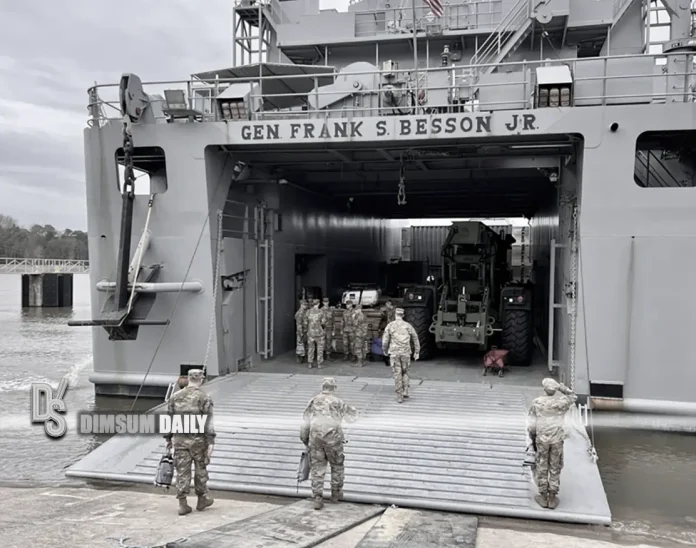 U.S. spearheads humanitarian effort with temporary pier construction in ...