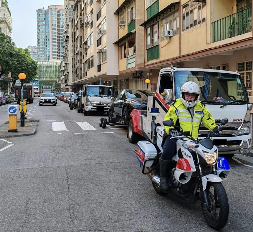92 pedestrians fined for jaywalking, totalling HK$184,000 in penalties ...