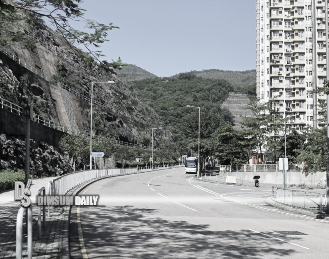 Hiker robbed at knife point in Tseung Kwan O, 25-year-old suspect ...