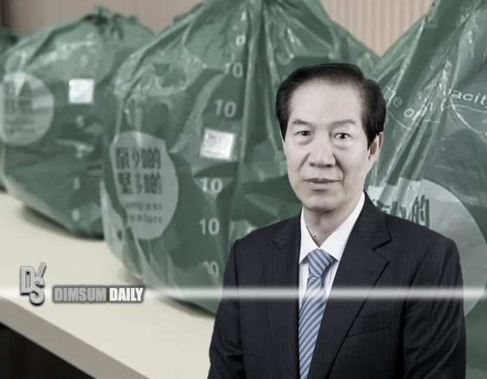 Pro-Beijing Lo Man-tuen calls for scrapping of waste-charging scheme in ...