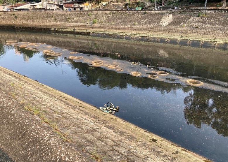 Mysterious circular patterns discovered in Lam Tsuen River, Tai Po ...