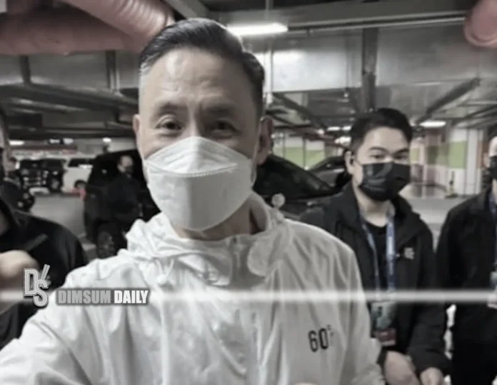 Hong Kong singer Jacky Cheung faces awkward question as fans swarm him ...