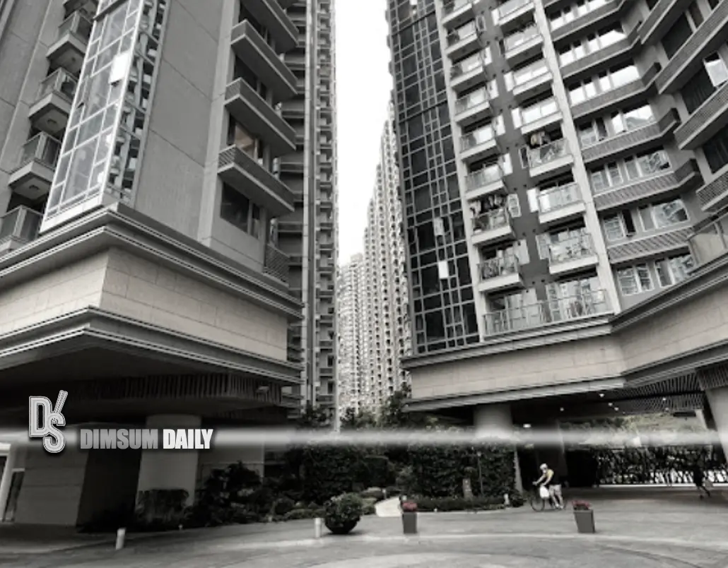 Century Link Tung Chung property owner suffers rapid loss of over HK ...