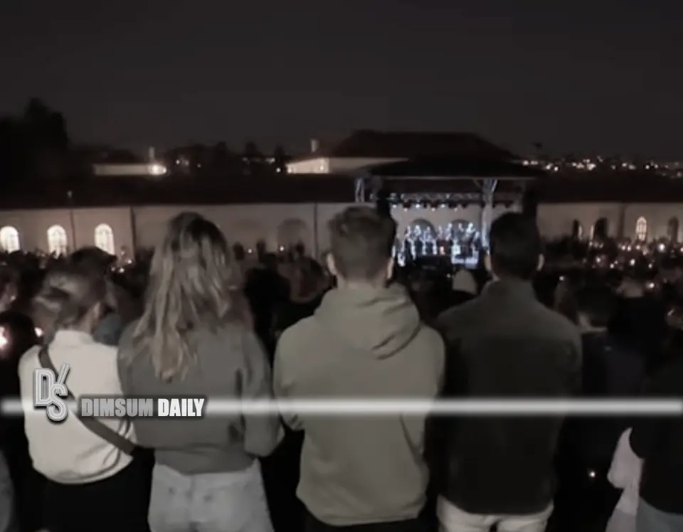 Sydney mourns at Bondi Beach vigil following tragic mall attack ...
