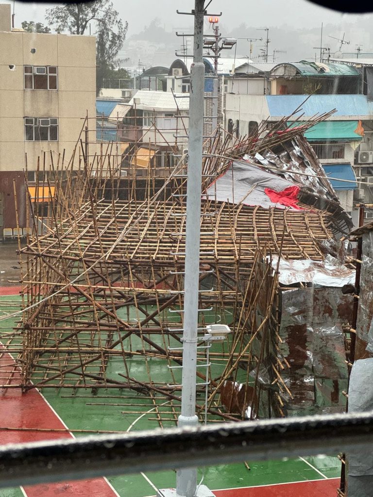 Rebuilding of collapsed bamboo tower for Cheung Chau Bun Festival ...