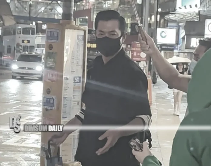 Louis Koo's humble encounter in Causeway Bay draws sharp contrast with ...