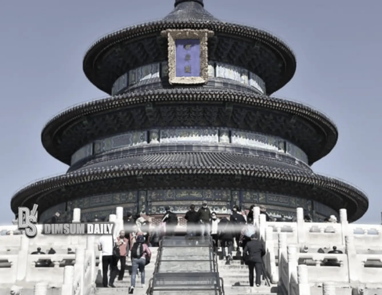 Beijing's tourism flourishes during May Day holiday, reaching record ...