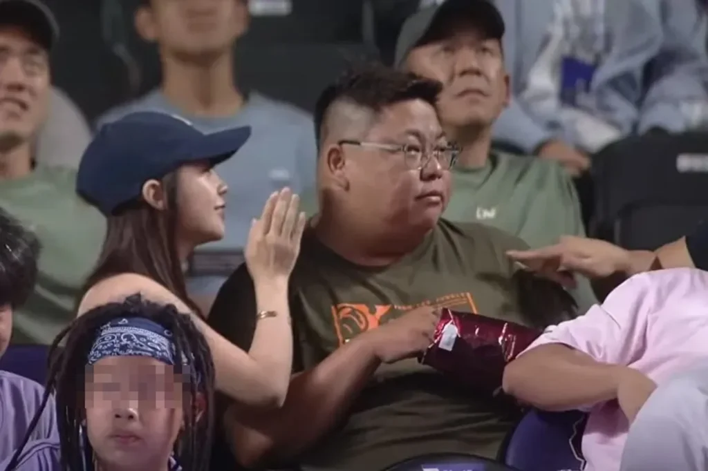 Intense competition in P.League playoff seating, obese male fan steals ...