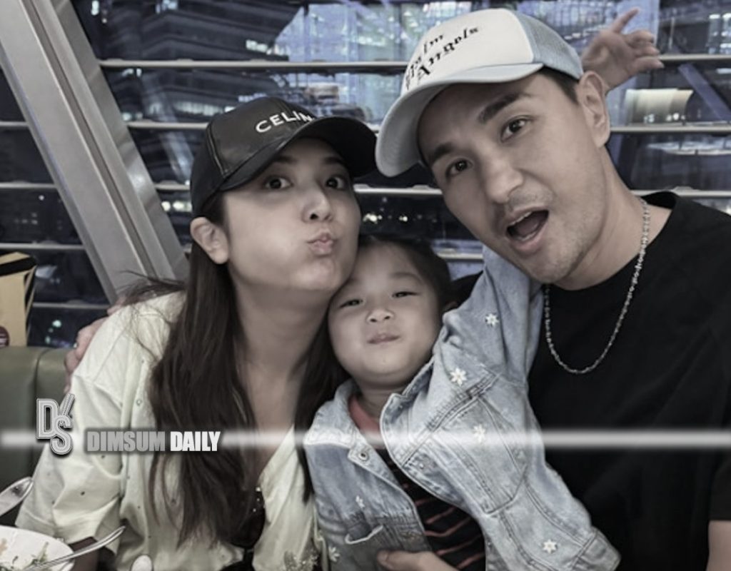 HK actor Ruco Chan's wife flaunts HK$160,000 Hermès bag during visit to Liang Yi Museum in ...