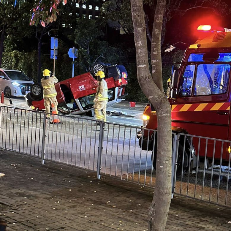 Head-on collision of two taxis in Kowloon Tong leaves one vehicle ...