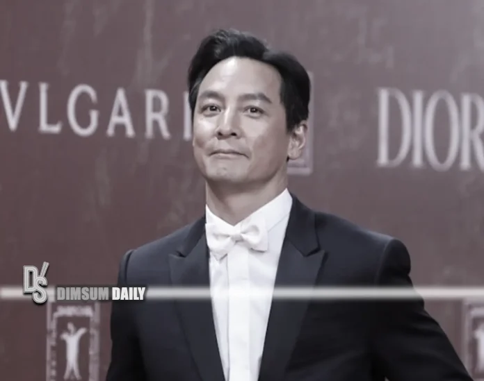 Hong Kong actor Daniel Wu returns home to film "Cold War" prequels, shares rare photo with late ...