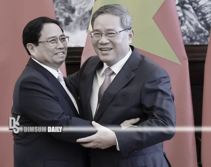 Chinese Premier Li Qiang meets Vietnamese Prime Minister Pham Minh Chinh