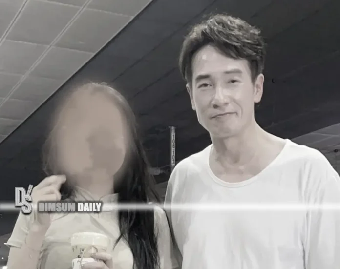 53-year-old actor Moses Chan's down-to-earth gesture on high-speed rail ...