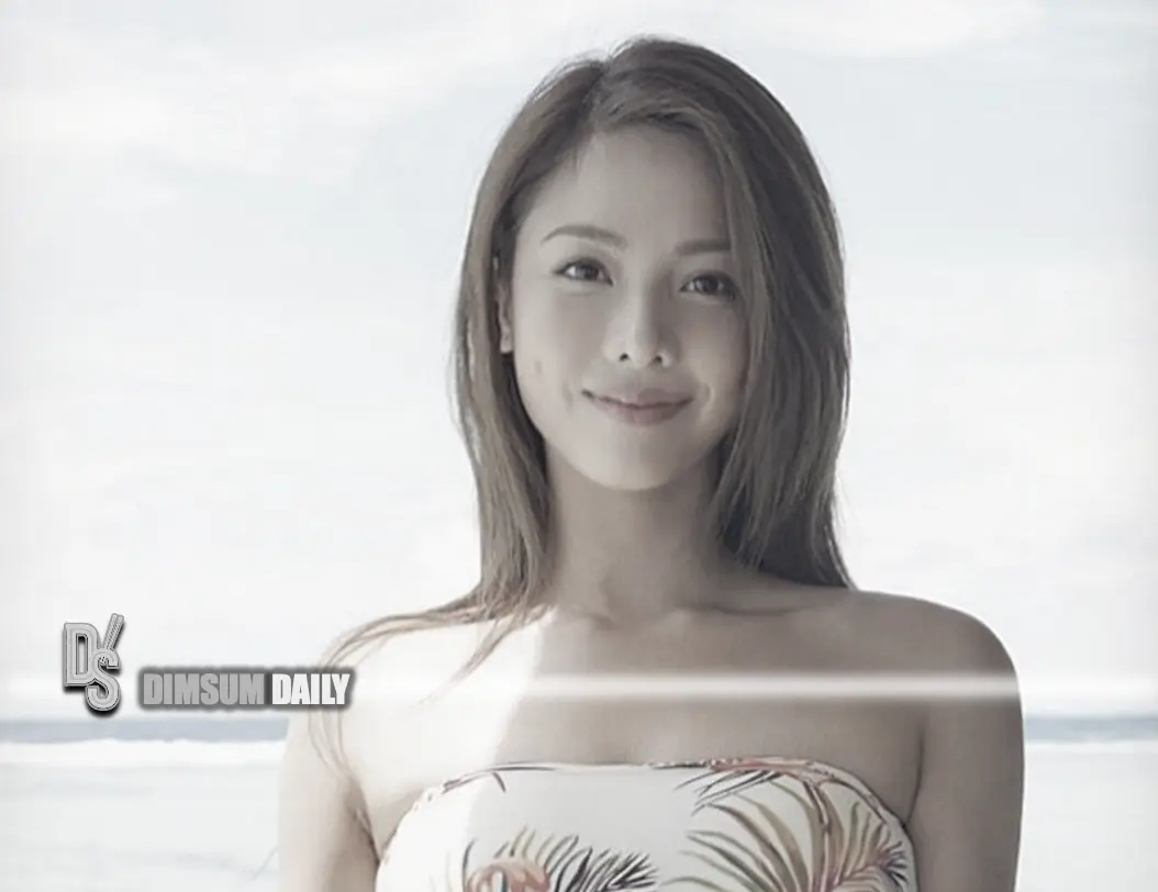 Former Miss HK contestant Kelly Ng stuns fans with sensational swimsuit ...