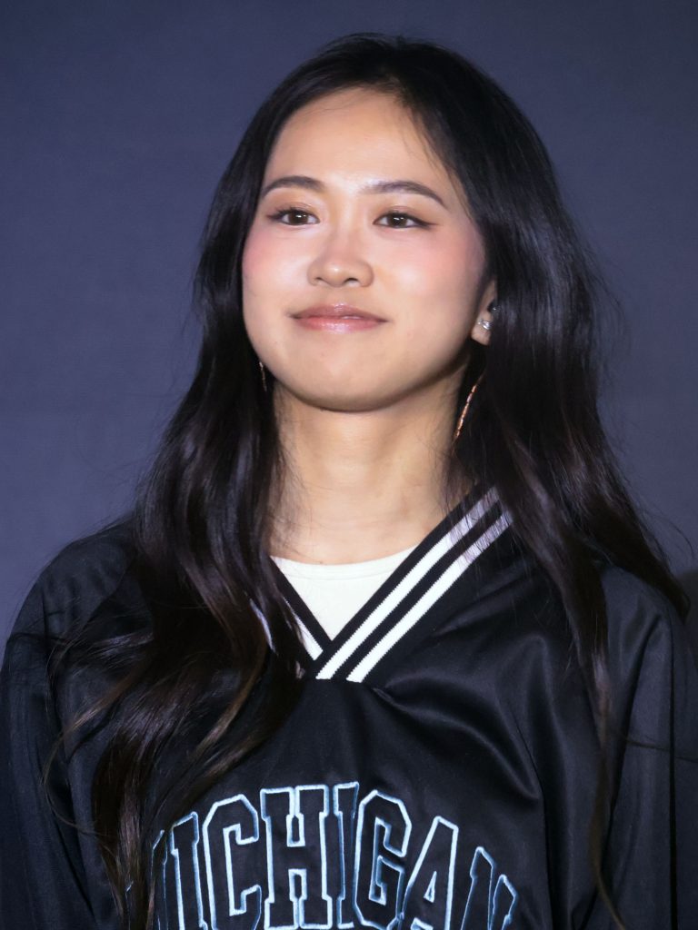 Secretary for Housing, Winnie Ho unveils resemblance to Jaime Cheung ...