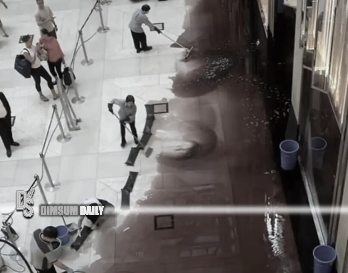 Burst pipe causes red water leak at Landmark in Central