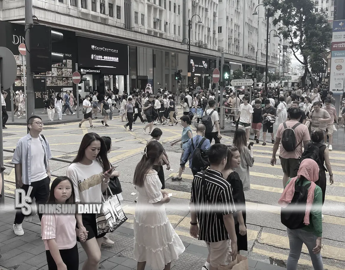 Subtropical ridge influence leads to exceptionally hot July in HK with average temperature of 29.9°C