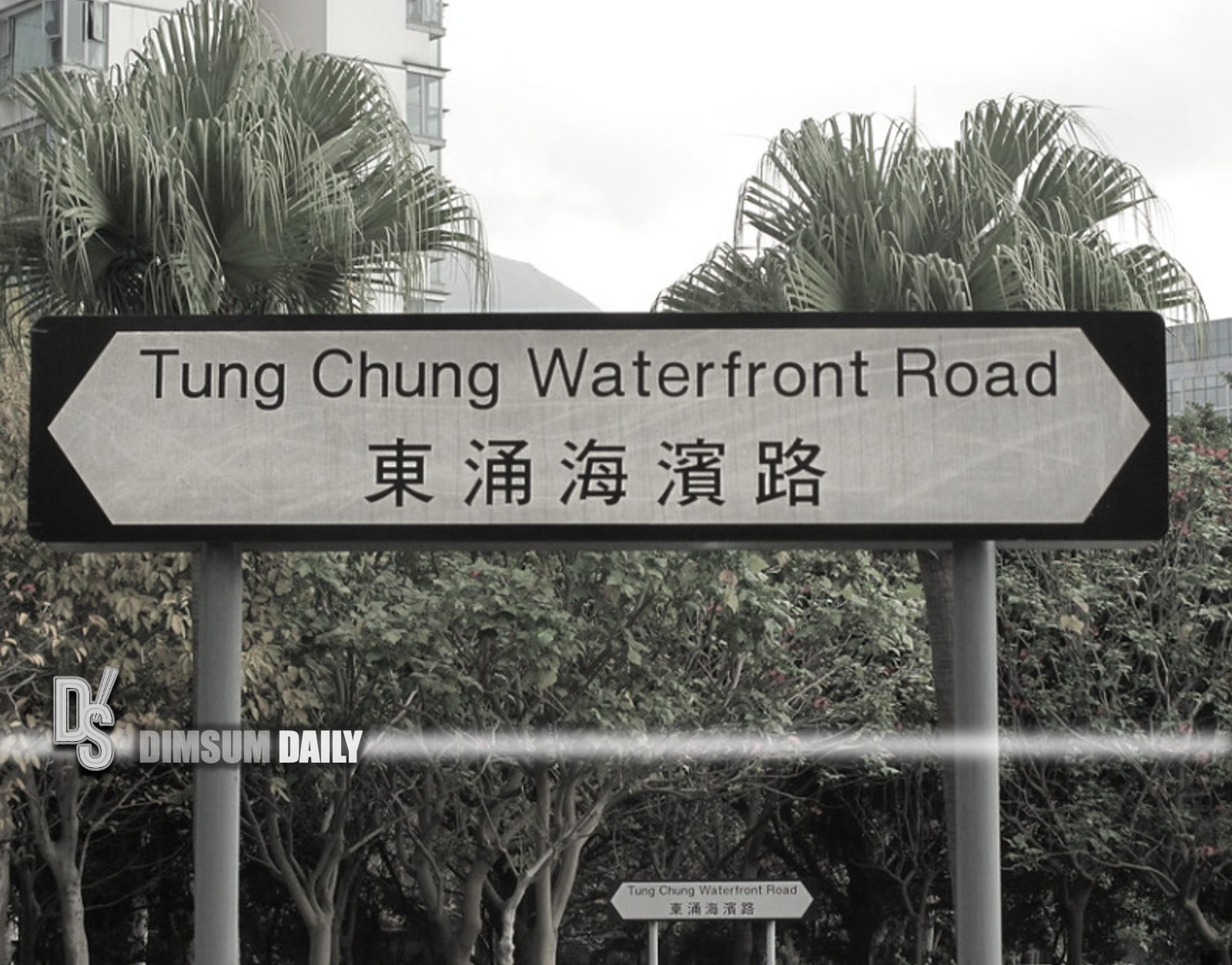 3 Filipino passengers injured as taxi overturns in collision with truck ...