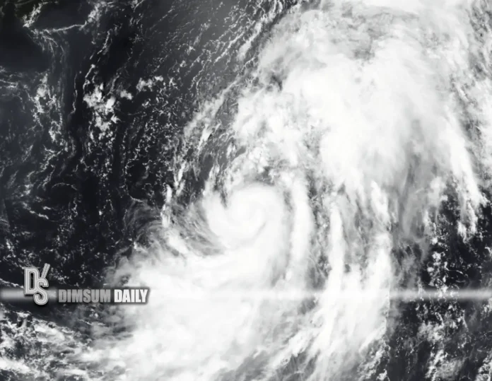 Japan braces for "Quadruple Typhoon Dance" in August, Typhoon Maria ...