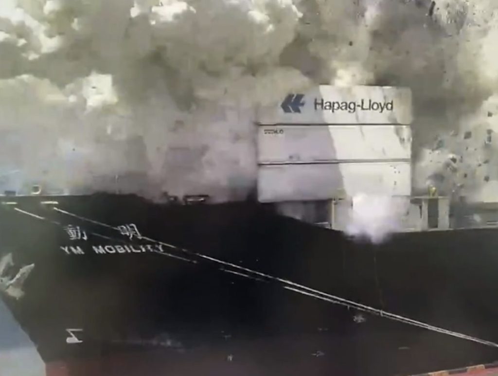 Cargo explosion rocks Ningbo Port in China