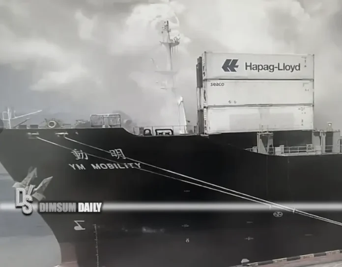 Cargo explosion rocks Ningbo Port in China