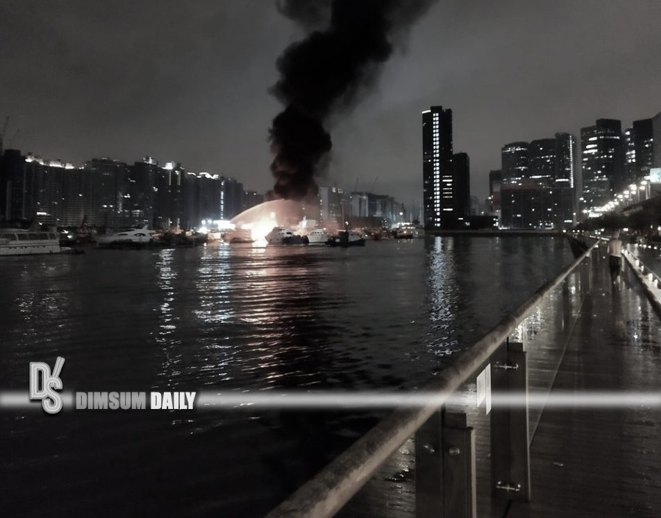 Yacht fire at Kwun Tong Typhoon Shelter spreads to nearby vessels