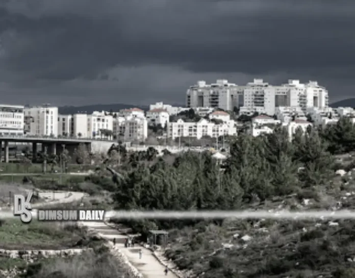Rocket fired from Gaza strikes open field in central Israel - Dimsum Daily
