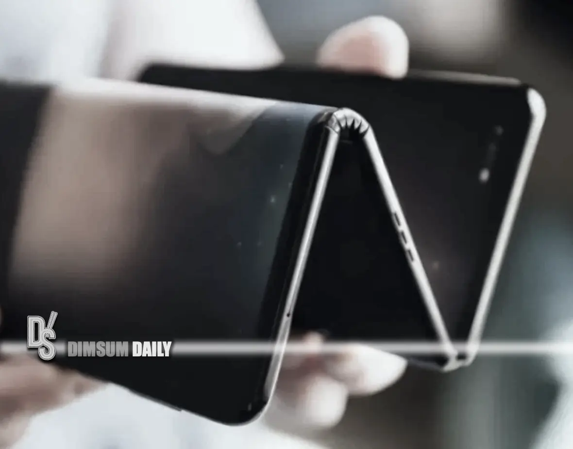 Huawei surpasses 3 million pre-orders for new triple-folding smartphone ...