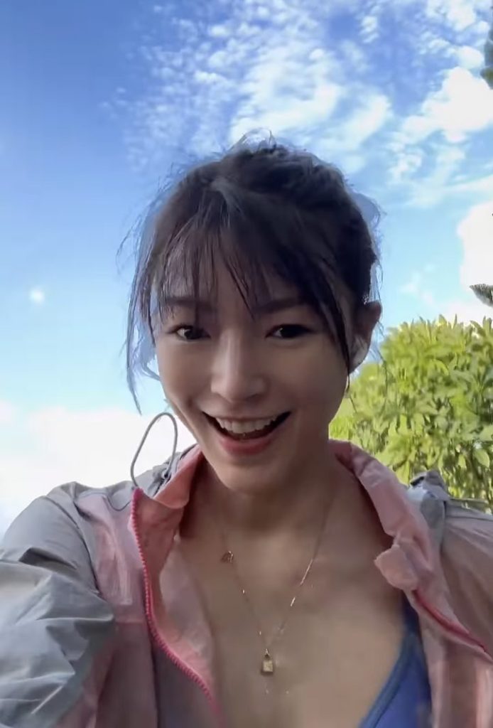 Hong Kong actress and singer Shiga Lin shows off post-pregnancy ...