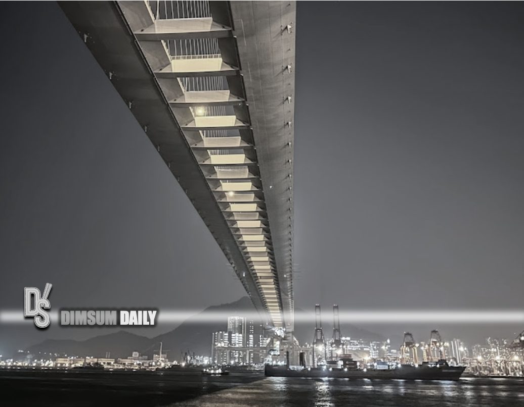 Suspicion of jump from Stonecutters' Bridge as seven-seater parked on ...