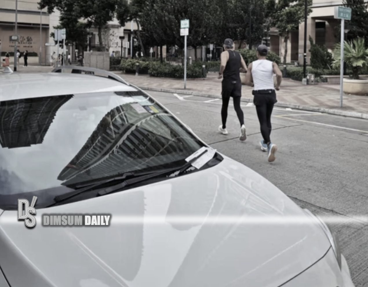 Veteran actor Chow Yun-fat spotted jogging in Kennedy Town - Dimsum Daily