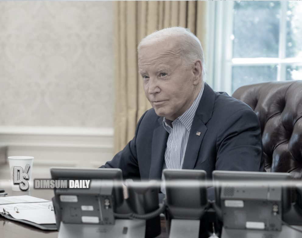 Biden outlines three-pronged strategy during Syrian transition