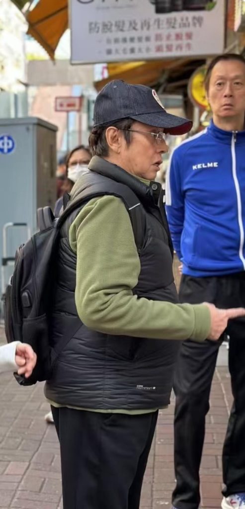 Veteran singer Alan Tam spotted with visible weight loss in Mong Kok