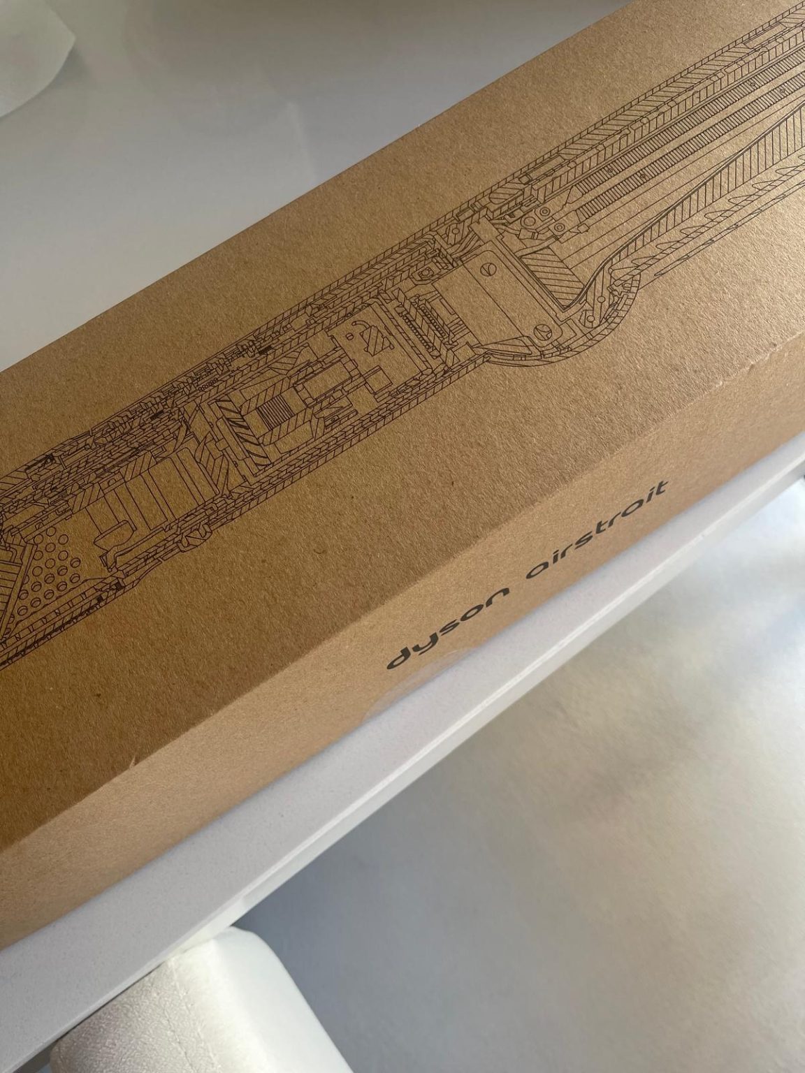 Counterfeit Dyson Airstrait models flooding Hong Kong market and how to ...